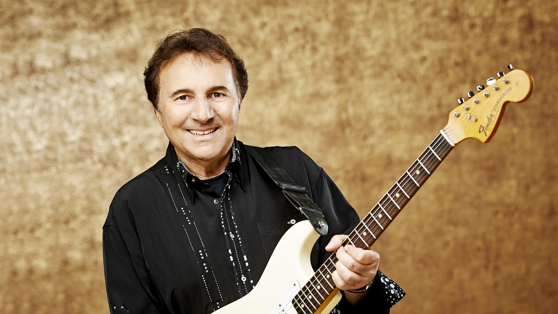 Ricky King veröffentlicht sein Album „Blue Diamonds“ am 06. April bei ...