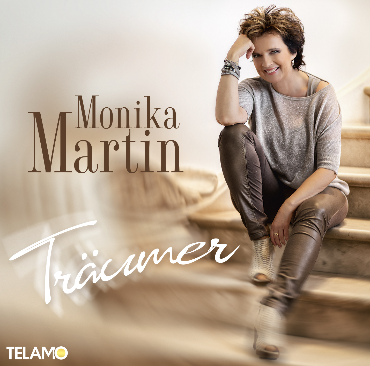 Die Single „Träumer“ von Monika Martin wird am 24. Januar bemustert ...
