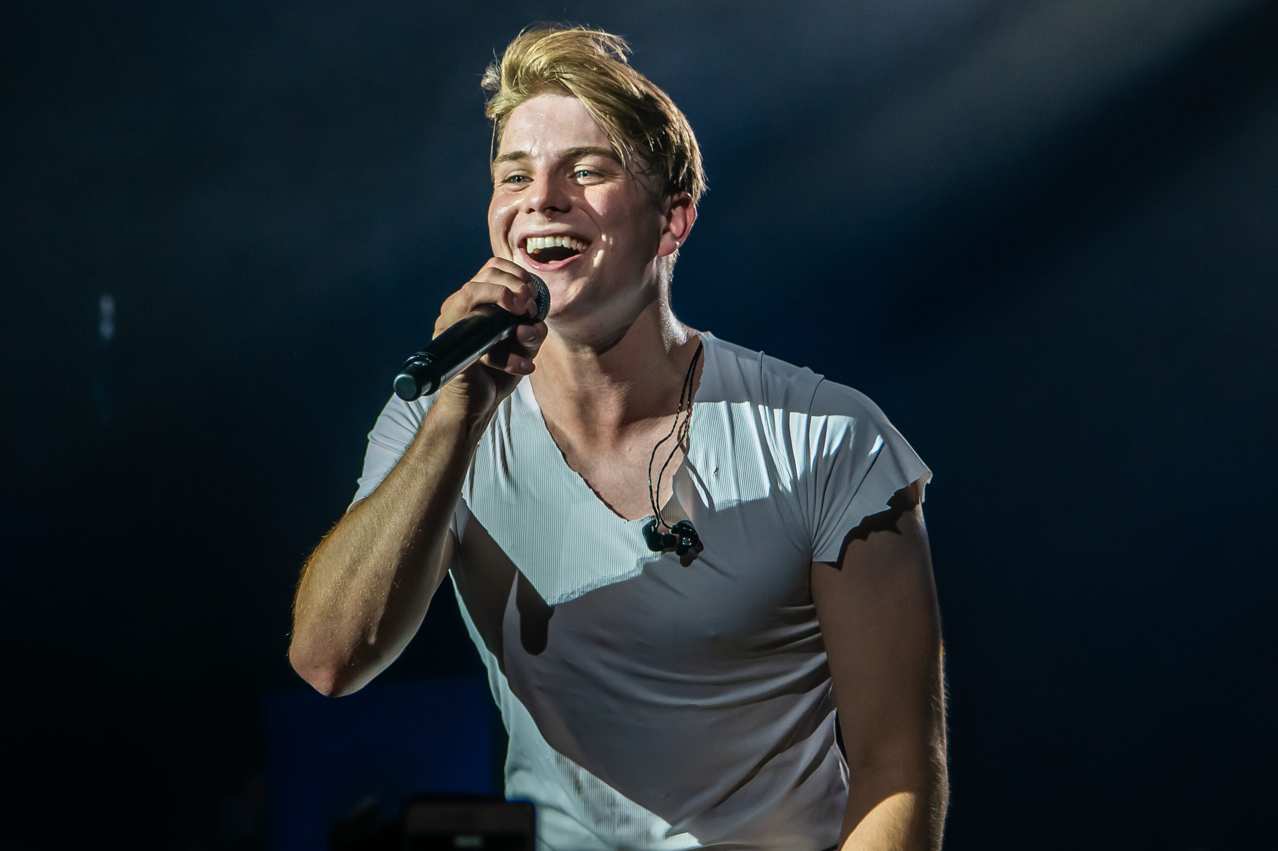 Vincent Gross veröffentlicht seine Single „Ich schenk dir mein Herz“ am ...