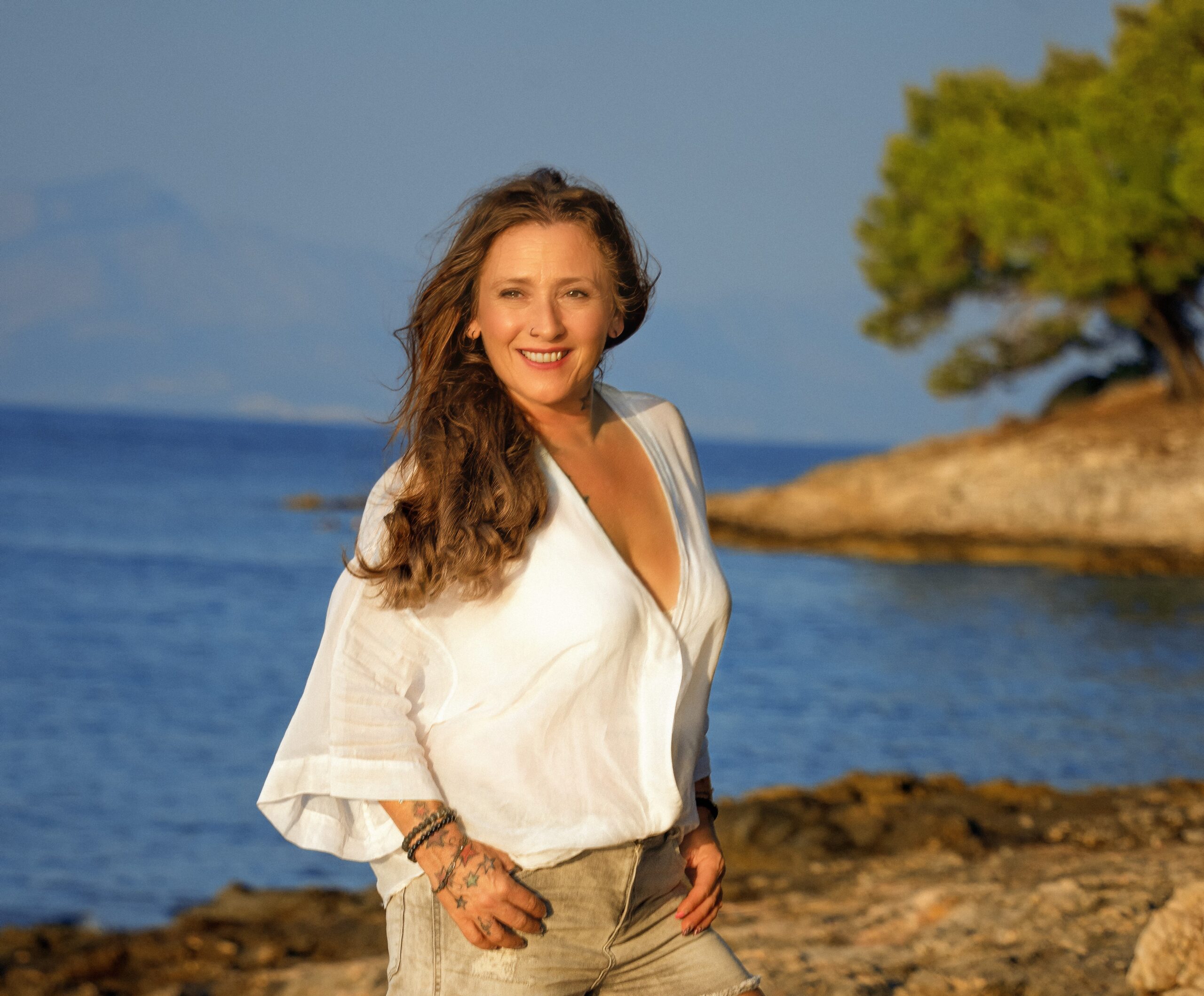 Daniela Alfinito steigt mit ihrem aktuellen Album „Blick nach vorn“ auf ...